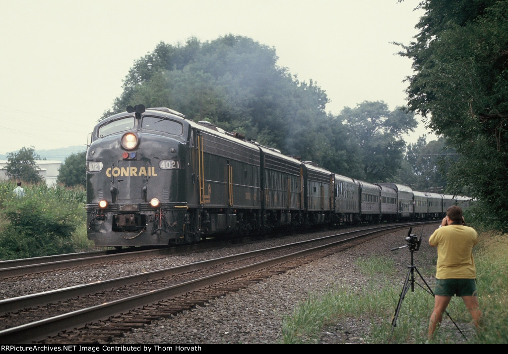 CR 4021 heads up a westbound OCS on this humid August day